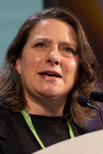 Annual Meeting highlights reviewed in final plenary session - AACR ...